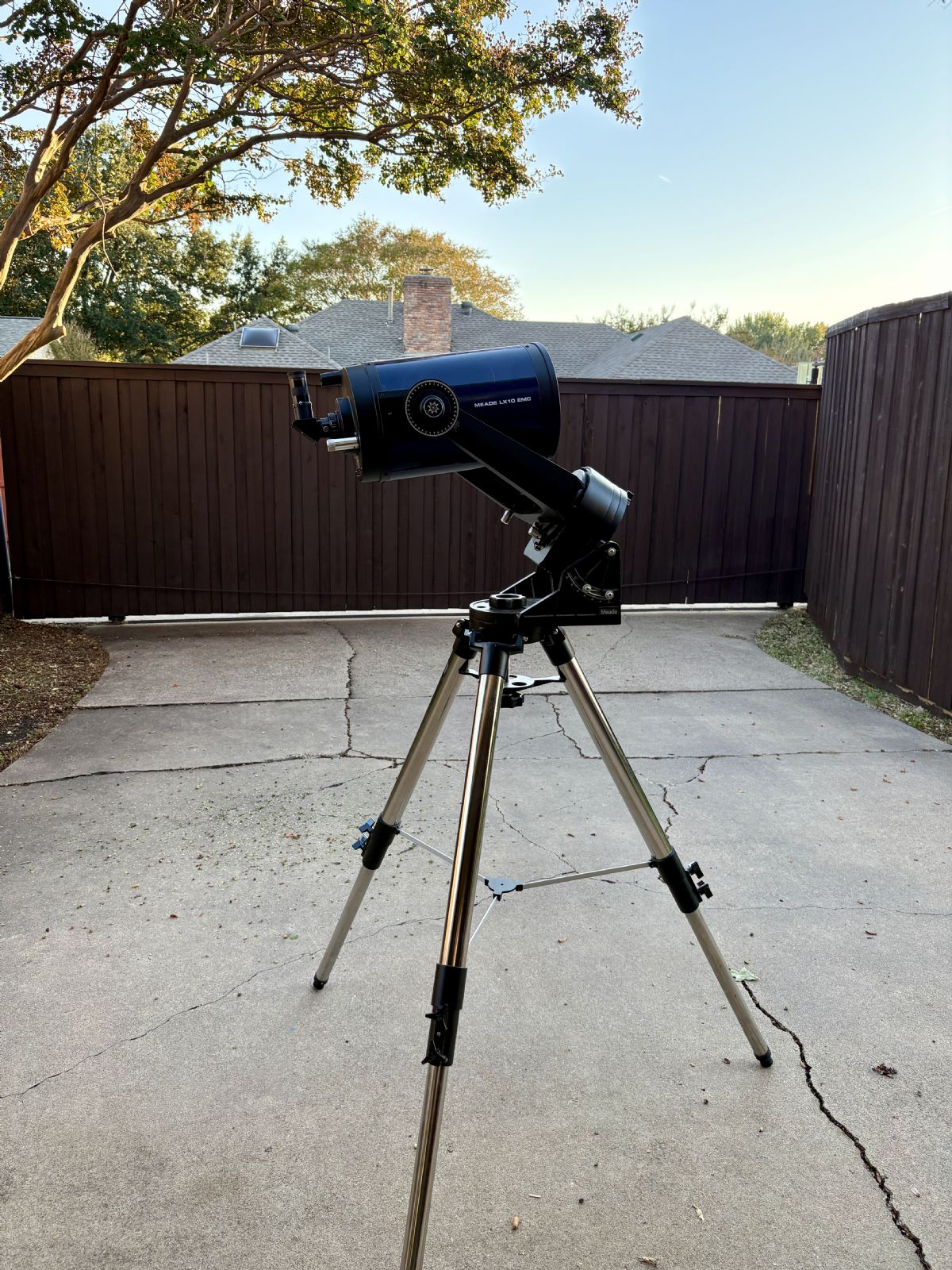 Meade LX10 8" SCT with Meade Field Tripod